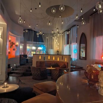 LOA BAR - Updated August 2025 - 156 Photos & 139 Reviews - 221 Camp St ...