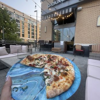 SMOKIN’ OAK WOOD-FIRED PIZZA - Updated December 2024 - 234 Photos & 175 ...