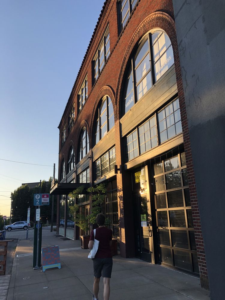 UPRIGHT BREWING - Updated December 2025 - 192 Photos & 202 Reviews ...