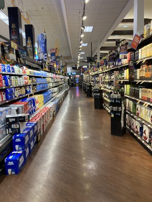 VONS - Updated January 2026 - 35 Photos & 33 Reviews - 2010 Cliff Dr ...