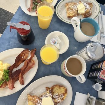 CROSS KEYS DINER - Updated October 2025 - 196 Photos & 279 Reviews ...