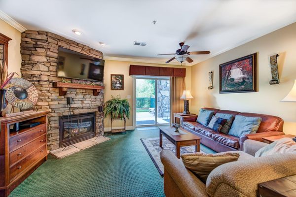 SUMMIT MANOR GATLINBURG - Updated October 2025 - 16 Photos - 125 ...