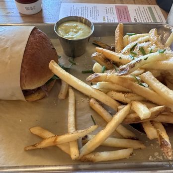 BEAUVINE BURGER CONCEPT - Updated January 2025 - 859 Photos & 691 ...