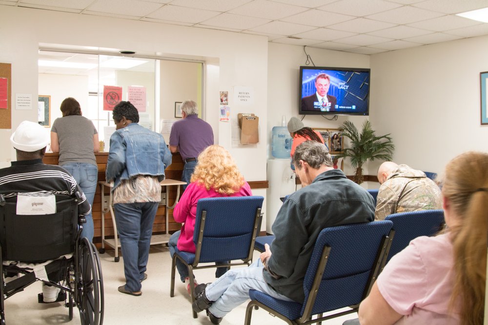 PAINSTOP SPINE CLINIC - Updated December 2025 - 29 Photos - 180 Debuys ...