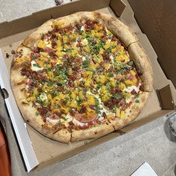 SLAP BOX PIZZA AND WINGS - Updated October 2025 - 27 Photos & 25 ...