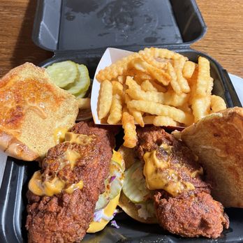 DAVE’S HOT CHICKEN - Updated January 2025 - 425 Photos & 202 Reviews ...