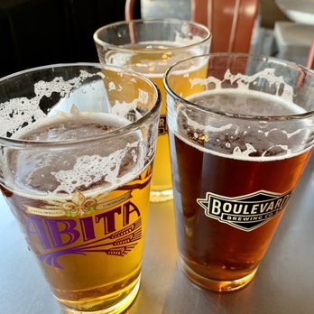 HOOLIGAN’S - Updated May 2024 - 55 Photos & 131 Reviews - 2017 E North ...