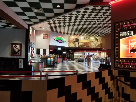 TINSELTOWN GRAPEVINE - CINEMARK - Updated July 2024 - 14 Photos & 35 ...