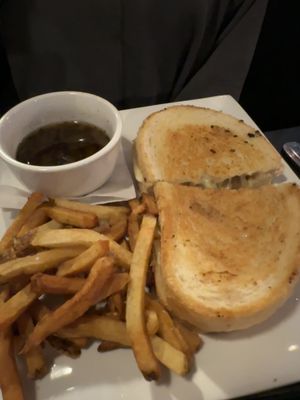 Z PUB & DINER - Updated July 2025 - 89 Photos & 159 Reviews - 2580 ...