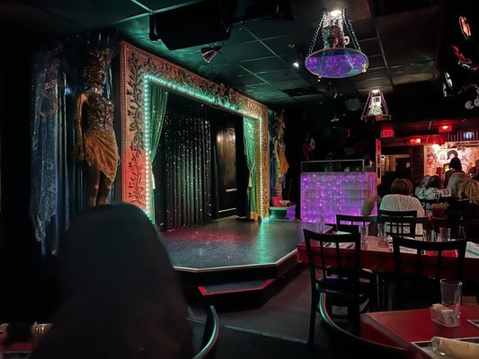 LIPS - FLORIDA - Updated July 2024 - 790 Photos & 475 Reviews - 1421 ...