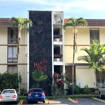 HILO REEDS BAY HOTEL - Updated October 2025 - 62 Photos & 72 Reviews ...