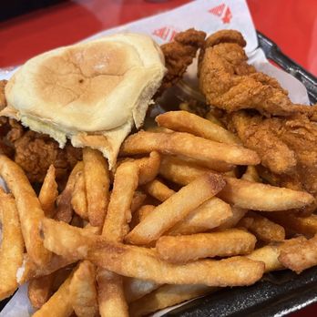 CLUCK FACE NASHVILLE HOT CHICKEN - Updated November 2024 - 93 Photos ...