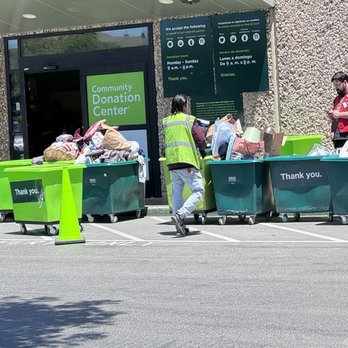 SAVERS - Updated November 2024 - 214 Photos & 316 Reviews - 7117 ...