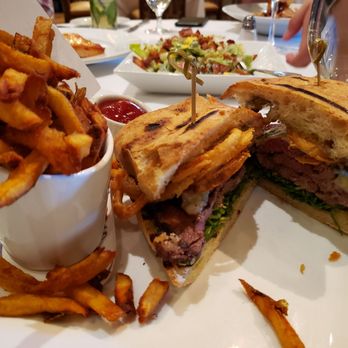 DAVIO’S CHESTNUT HILL - Updated June 2024 - 99 Photos & 198 Reviews ...