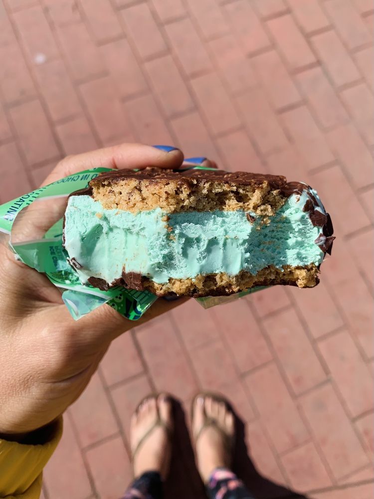 RAGGED POINT INN CONVENIENCE STORE - Updated January 2025 - 16 Photos ...