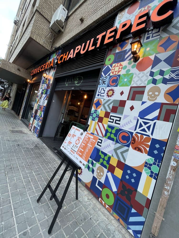 CERVECERIA CHAPULTEPEC - Updated March 2024 - Carrer del Dr. García ...