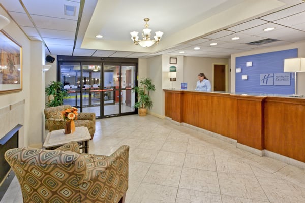 HOLIDAY INN EXPRESS & SUITES HARRINGTON - Updated December 2025 - 23 ...