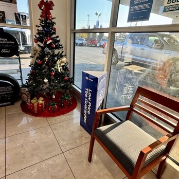 MADERA FORD - Updated December 2025 - 36 Photos & 121 Reviews - 200 S ...