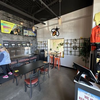 THE RUSTY BUMBLEBEE - Updated October 2025 - 73 Photos & 25 Reviews ...