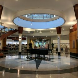 GAIL BORDEN LIBRARY - 44 Photos & 38 Reviews - 270 N Grove Ave, Elgin ...