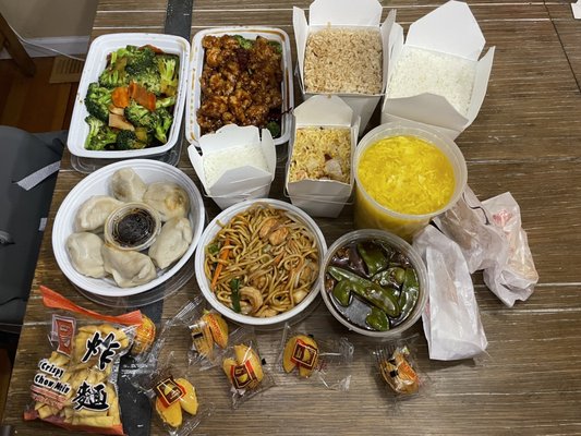 SING HEE RESTAURANT - 43 Photos & 64 Reviews - 85 Middletown Ave, North ...