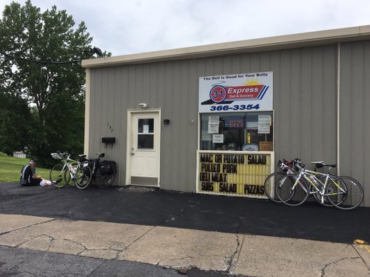 31 EXPRESS DELI & GROCERY - Updated May 2026 - 147 Cedar St, Oneida ...