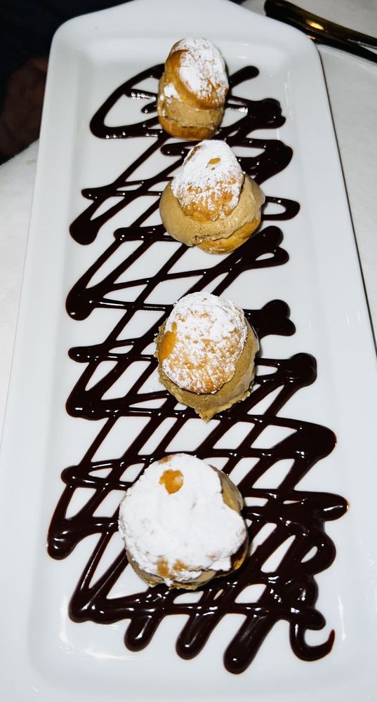 FAT CANARY - 365 Photos & 465 Reviews - 410 W Duke Of Gloucester St ...