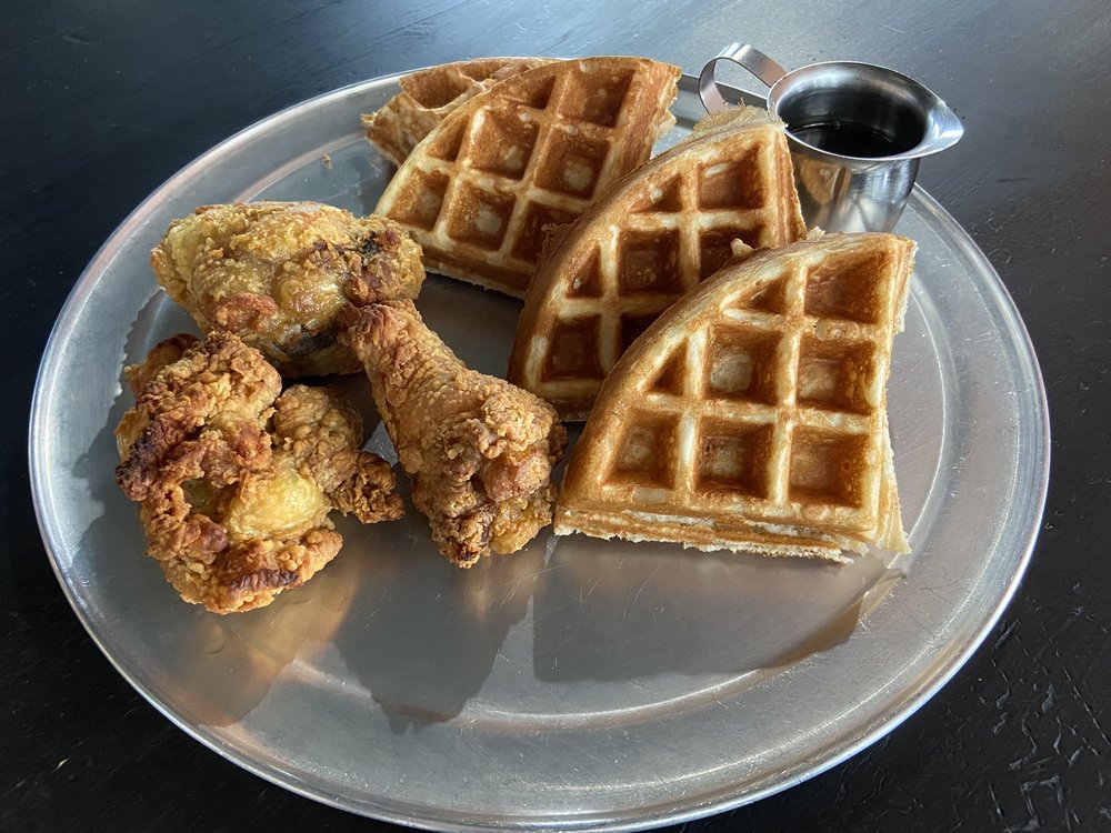 CAFÉ 35 & KINGS BILLIARDS BAR - Updated October 2025 - 167 Photos & 100 ...