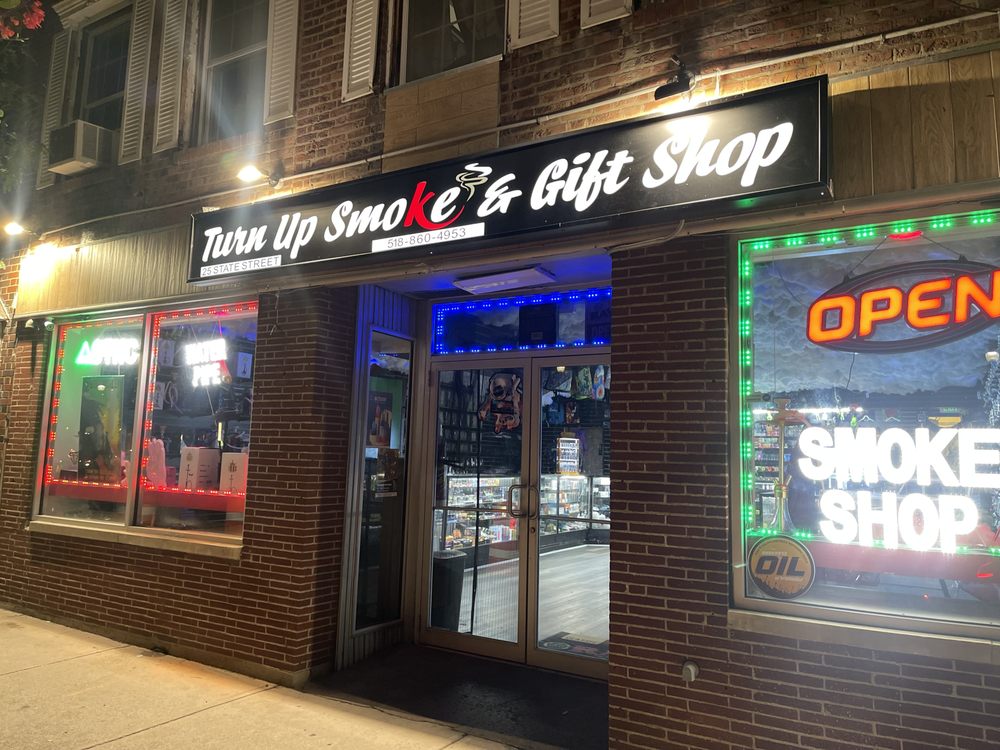 TURN UP SMOKE & GIFT SHOP - Updated August 2025 - 25 State St ...