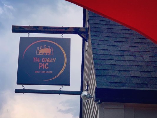 THE CRAZY PIG - Updated July 2024 - 26 Photos & 52 Reviews - 402 S Main ...