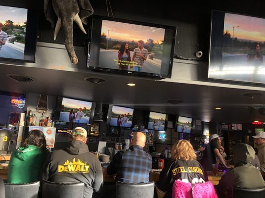 COLLEGE INN - Updated December 2025 - 61 Photos & 190 Reviews - 4400 E ...