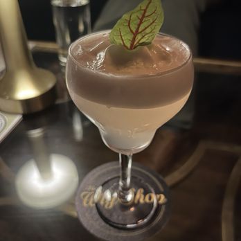 THE WIG SHOP - Updated June 2024 - 228 Photos & 102 Reviews - 27 Temple ...