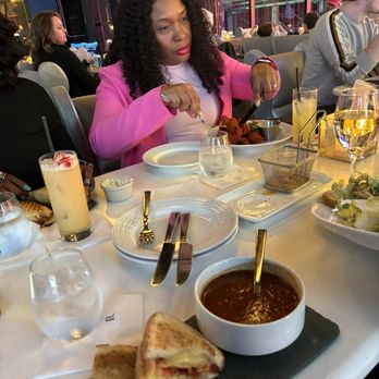 R LOUNGE AT TWO TIMES SQUARE - Updated July 2025 - 564 Photos & 385 ...