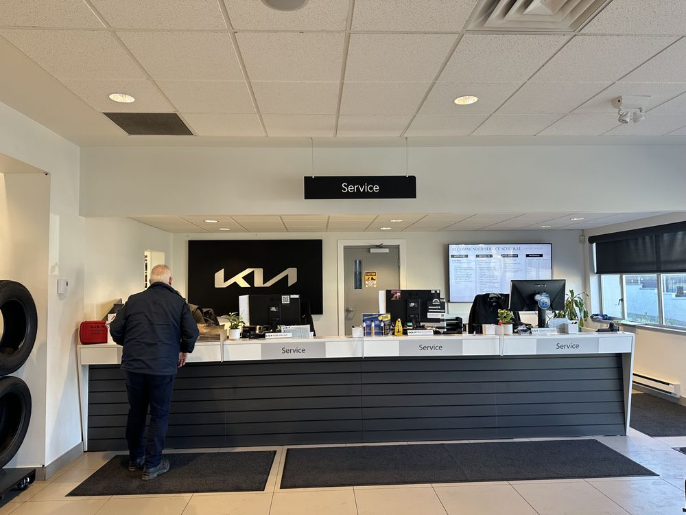 KIA VICTORIA - Updated December 2025 - 15 Photos - 2620 Government St ...