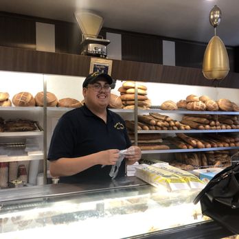 CAPUTO’S BAKE SHOP - Updated August 2024 - 101 Photos & 150 Reviews ...