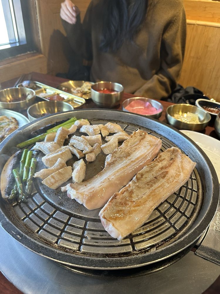 MOO AND OINK - Updated June 2024 - 11 Photos - 314 Commercial Ave ...