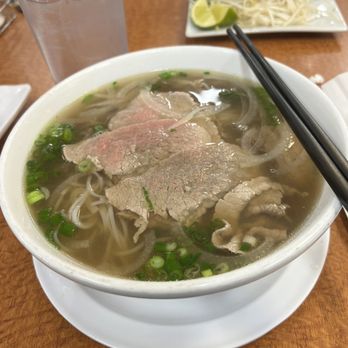 PHO KEVIN - Updated December 2025 - 243 Photos & 284 Reviews - 3439 ...