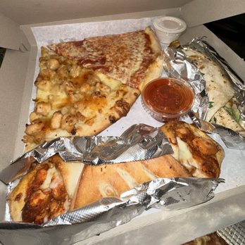 TAORMINA RISTORANTE & PIZZERIA - Updated June 2025 - 173 Photos & 159 ...