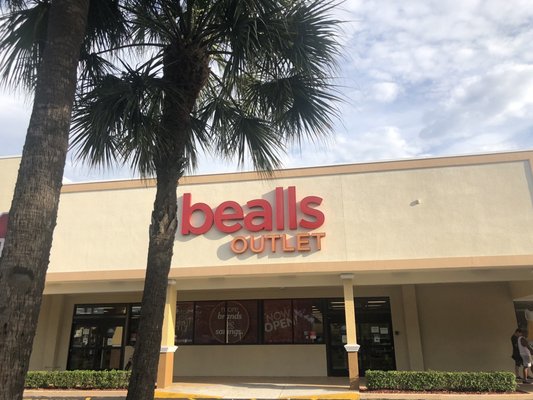 BEALL’S OUTLET - Updated July 2025 - 14 Photos - 6490 Lake Worth Rd ...