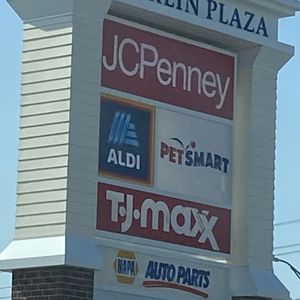 CRYSTAL MALL - Updated December 2025 - 23 Photos - 850 Hartford ...