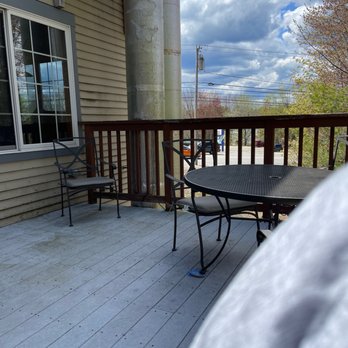 STOCKHOUSE RESTAURANT & SANDBAR PUB - Updated August 2025 - 27 Photos ...