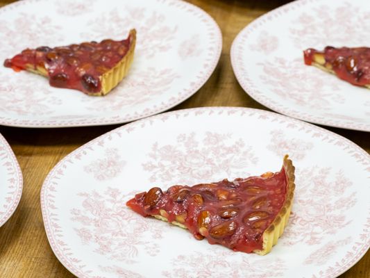 WOODSIDE - Updated January 2026 - 81 Photos & 28 Reviews - 24 Midway Sq ...