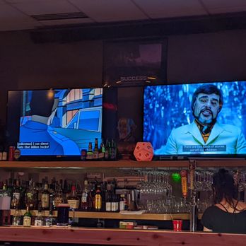 SIDE QUEST GAME LOUNGE & BAR - Updated August 2025 - 31 Photos - 317 W ...