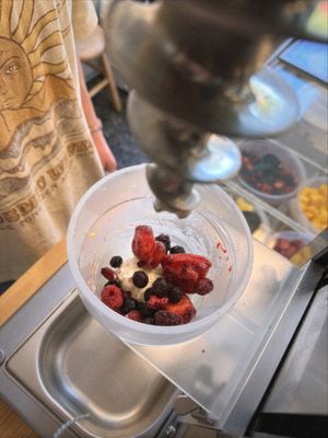 ONO CONES REAL FRUIT ICE CREAM - Updated 2024 - 14TH St And Sherman Ave ...