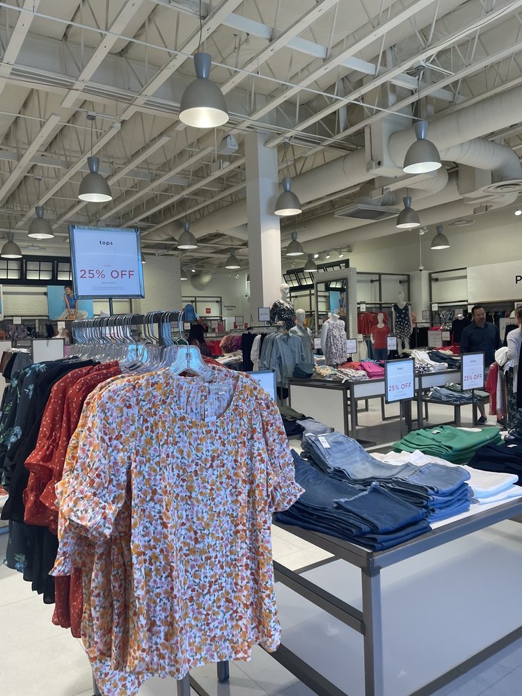 LOFT OUTLET - Updated July 2025 - 19 Photos & 16 Reviews - 500 W ...