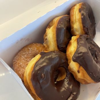 DONUT QUEEN - Updated July 2025 - 235 Photos & 317 Reviews - 904 Alamo ...