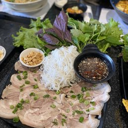 QUAN MII - Updated August 2025 - 2031 Photos & 827 Reviews - 16031 ...