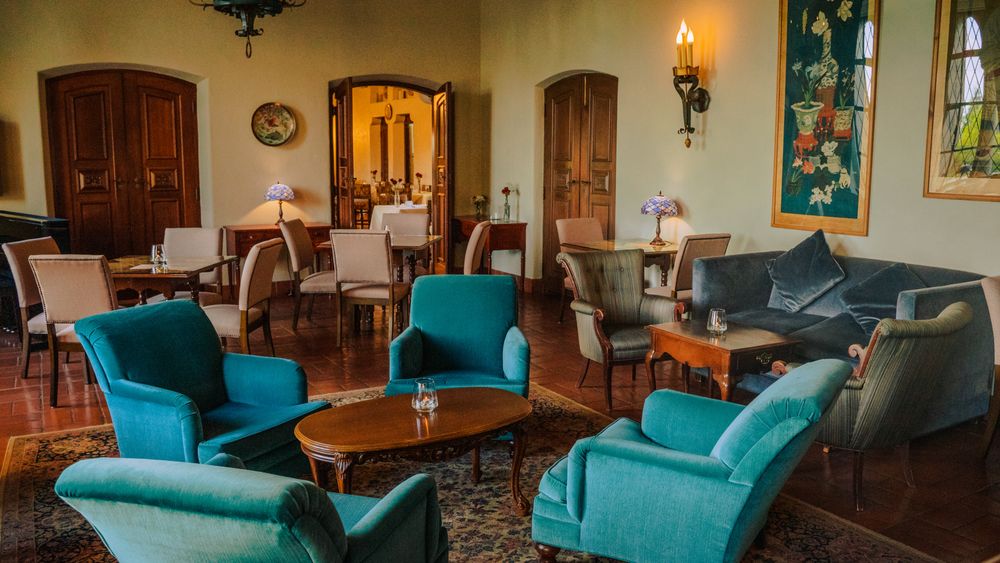 MORGAN’S BAR & LOUNGE - Updated September 2024 - 10 Photos - 2315 ...