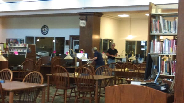 OLDSMAR PUBLIC LIBRARY - Updated April 2026 - 27 Photos & 19 Reviews ...