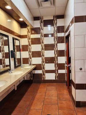 SPEEDWAY - Updated December 2025 - 20 Photos - 1790 N Fabens Road ...